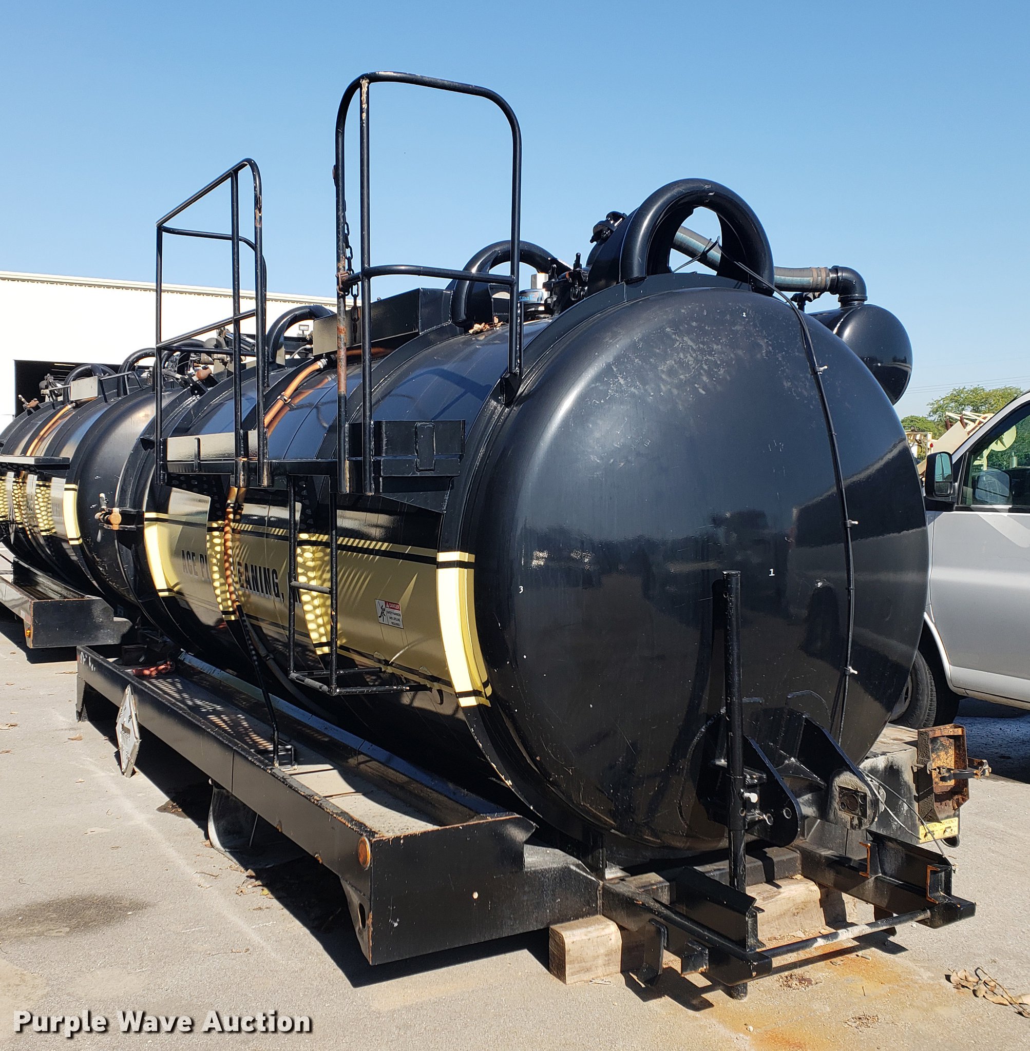 Presvac Systems vacuum truck tank in Kansas City, MO | Item EF9837 for ...