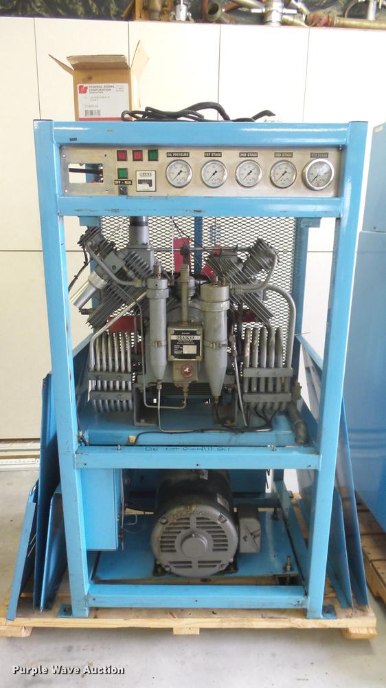 Mako CompAir breathing air compressor in Augusta, KS | Item ES9472 sold ...