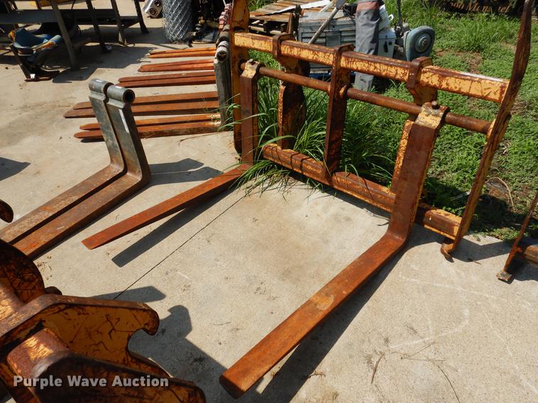 JRB forks in Fort Worth, TX | Item DK9870 sold | Purple Wave