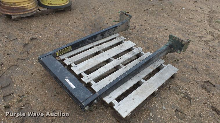 ROPS bar in Kinsley, KS | Item AM9191 sold | Purple Wave