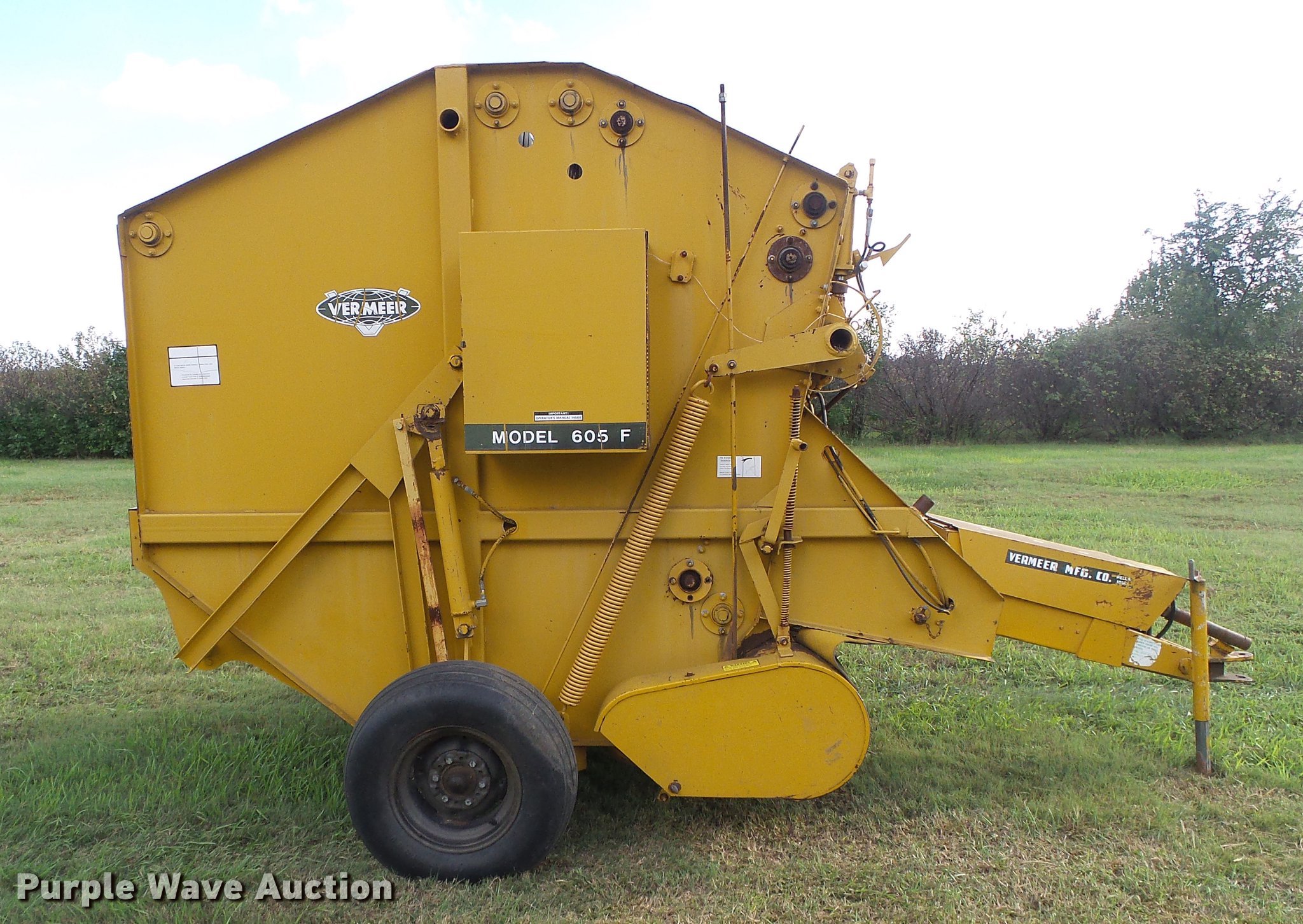 1978 Vermeer 605F round baler in Albert, KS | Item DD5888 sold | Purple ...