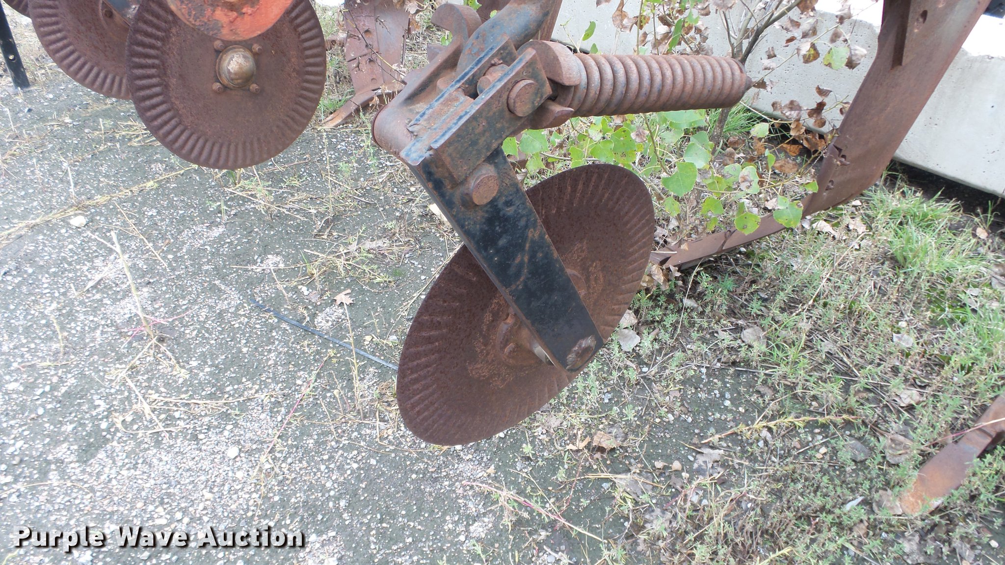 Tye Paratill 118-620 cultivator in Hesston, KS | Item FE9000 sold ...