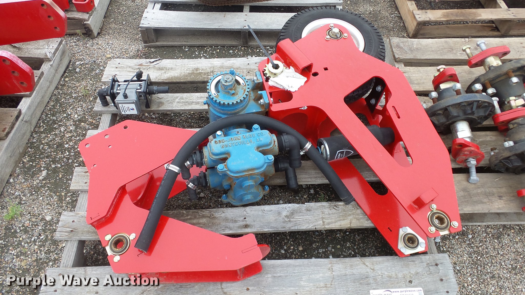 White ground drive fertilizer pump assembly in Hesston, KS | Item ...