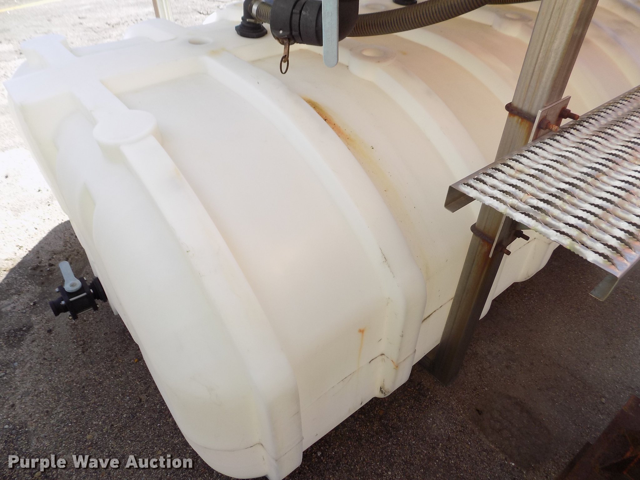 1999 Sprayer Specialties SB1400SS salt brine maker in Norton, KS | Item ...