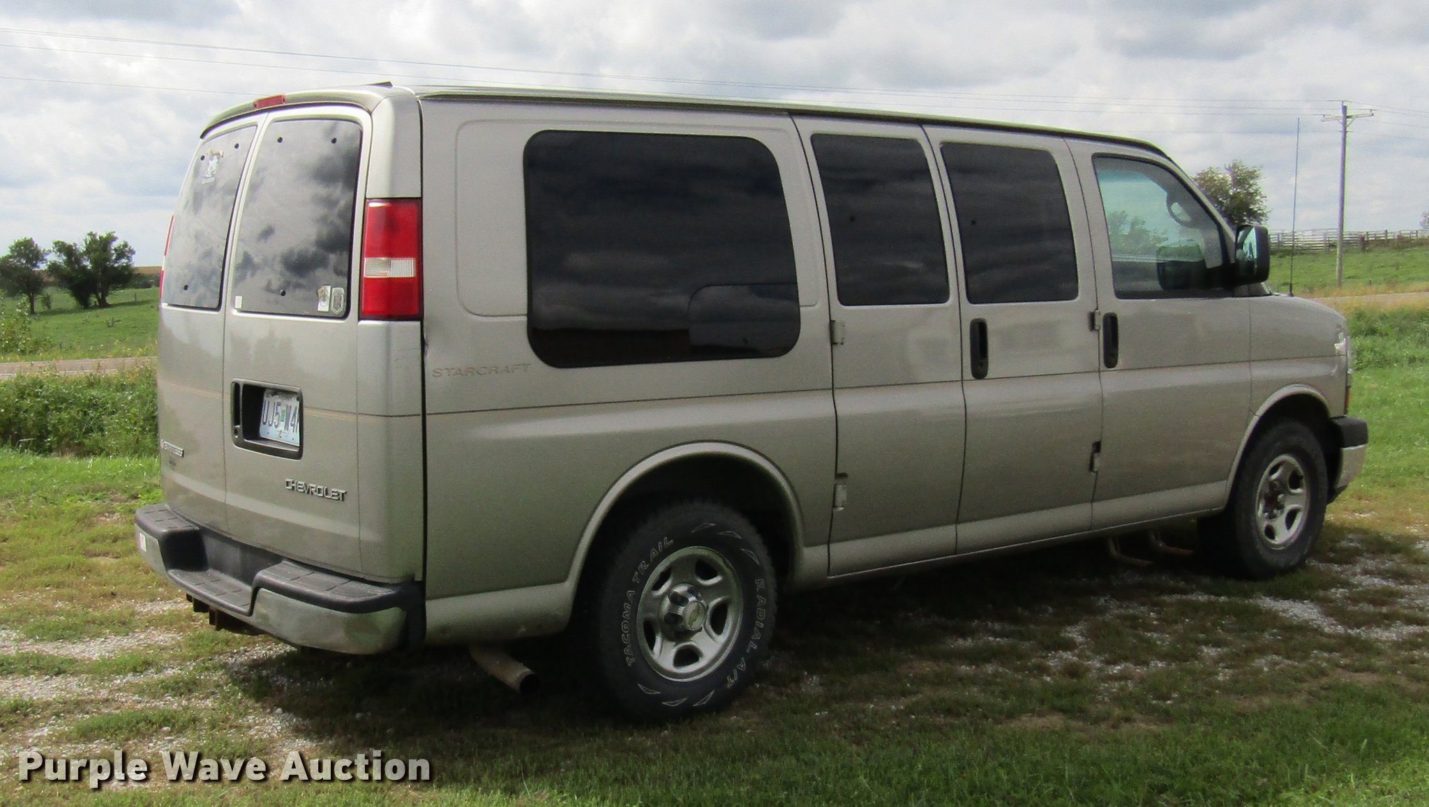 2004 Chevrolet Express 1500 Cargo van in Lucerne, MO | Item DE5255 sold ...