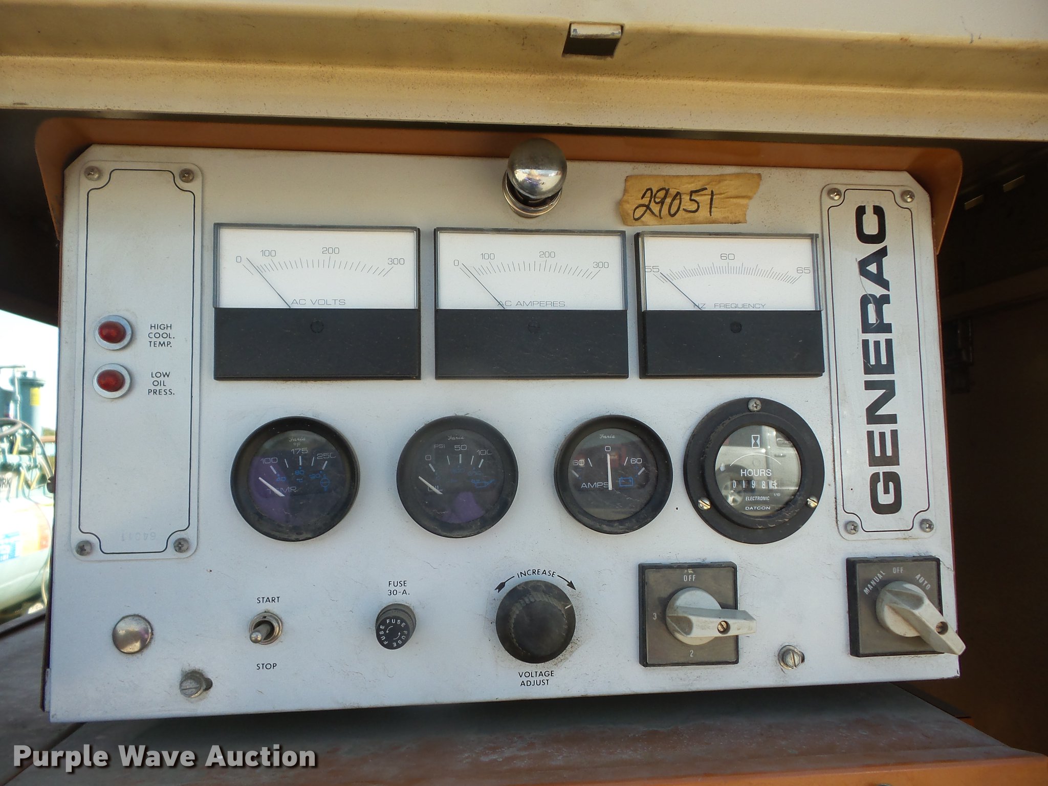 Generac 65-2453-0 generator in Caney, KS | Item EI9974 sold | Purple Wave