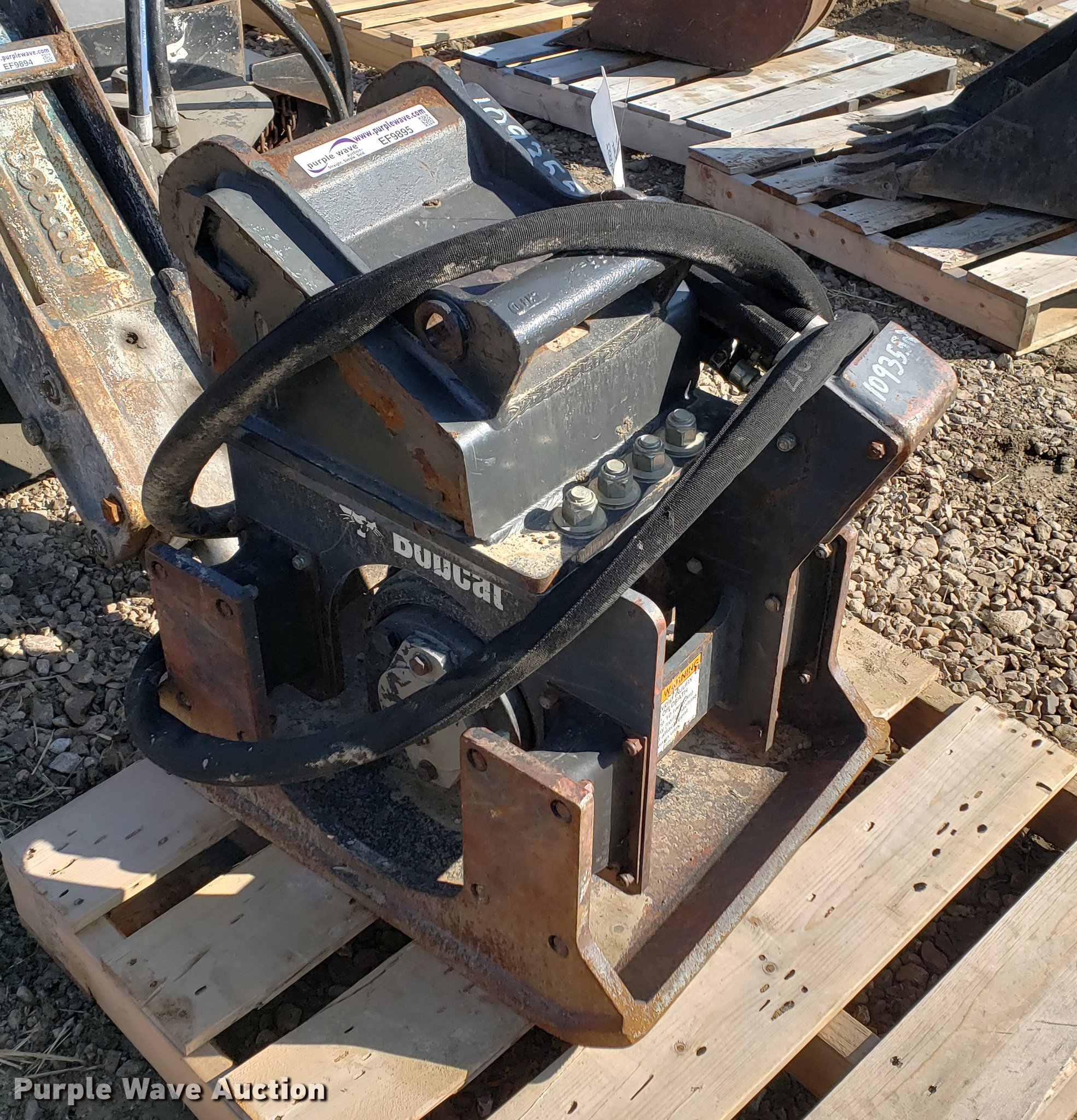 Bobcat PCF34 vibratory plate compactor in Olathe, KS | Item EF9895 sold ...