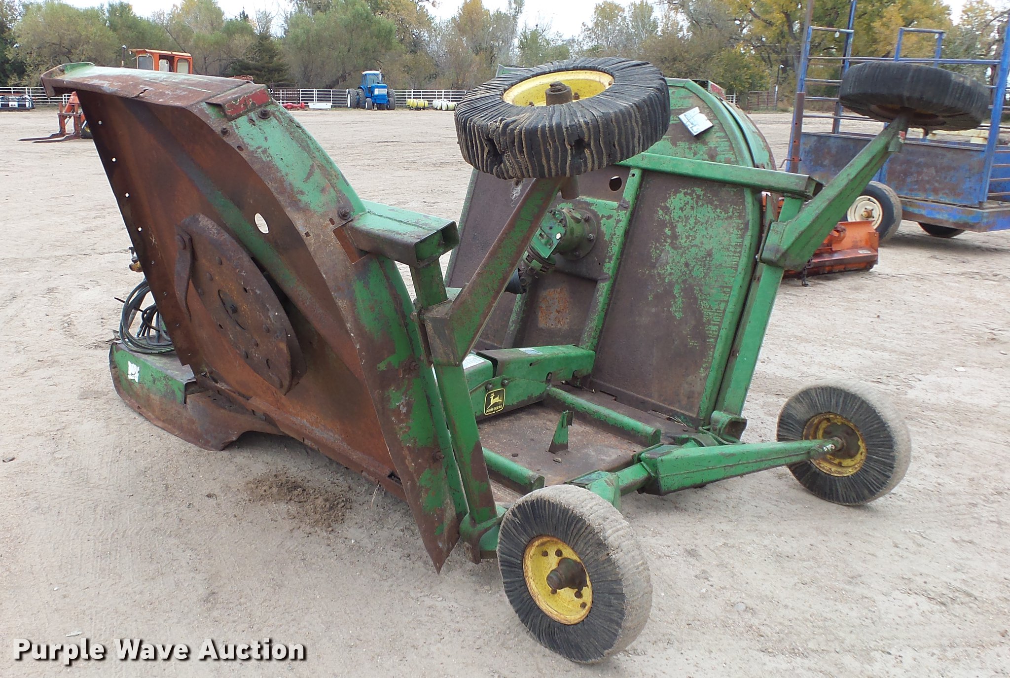 John Deere batwing rotary mower in Kinsley, KS | Item AM9088 sold ...