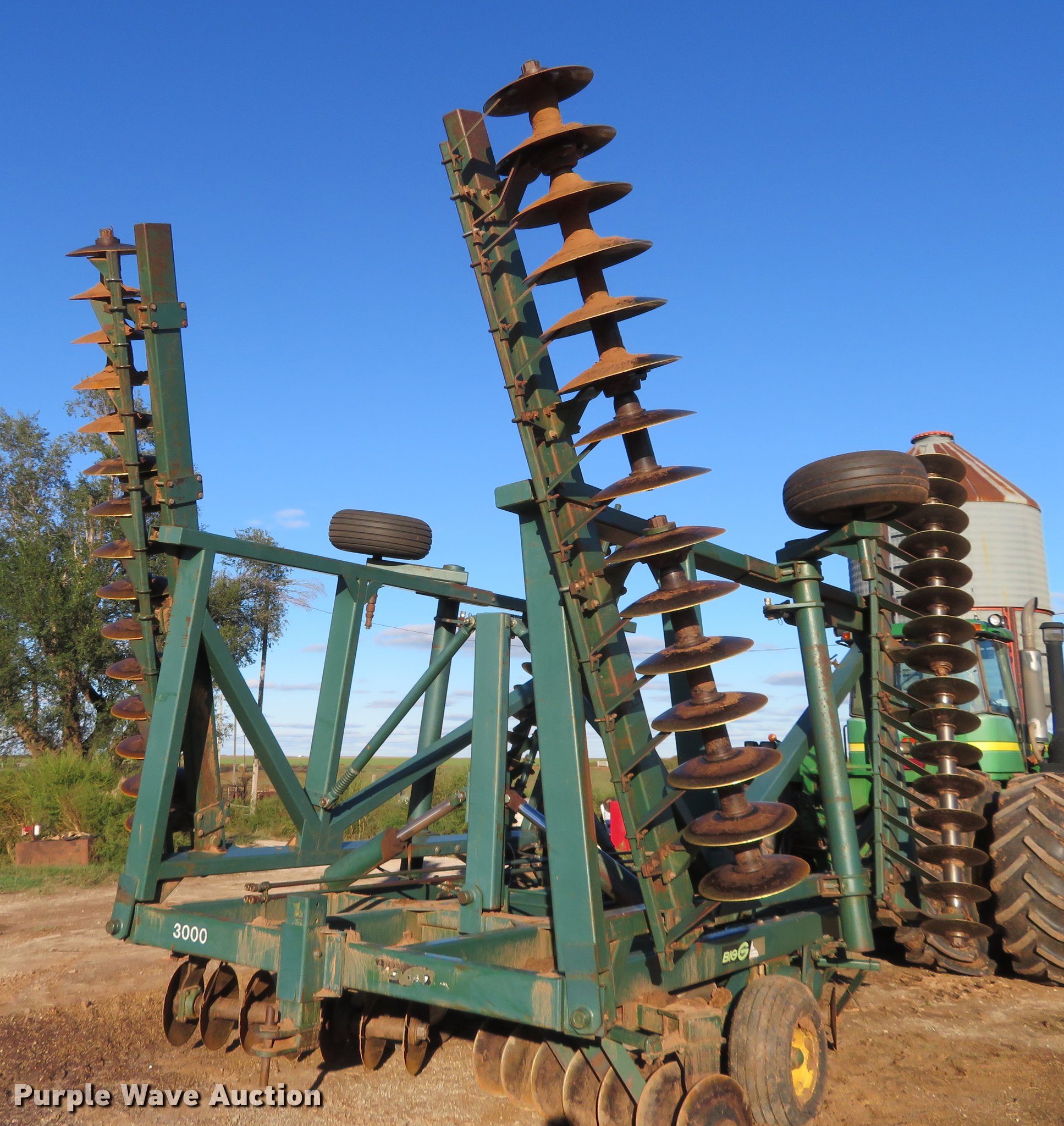 2010 Greenline Big G 3235 double off-set disk in Anthony, KS | Item ...