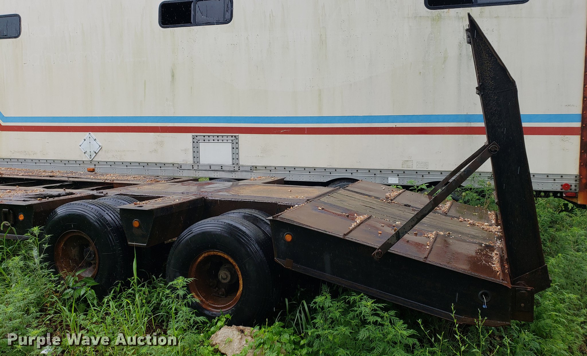 Vulcan lowboy equipment trailer in Gravois Mills, MO | Item EF9789 sold ...