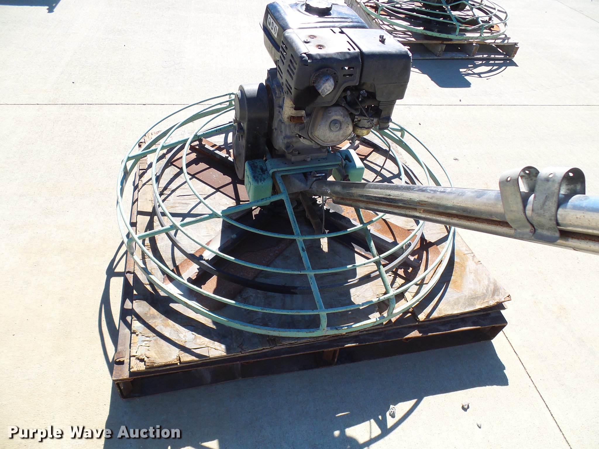 Multi Quip power trowel in Columbia, MO | Item DE5300 sold | Purple Wave