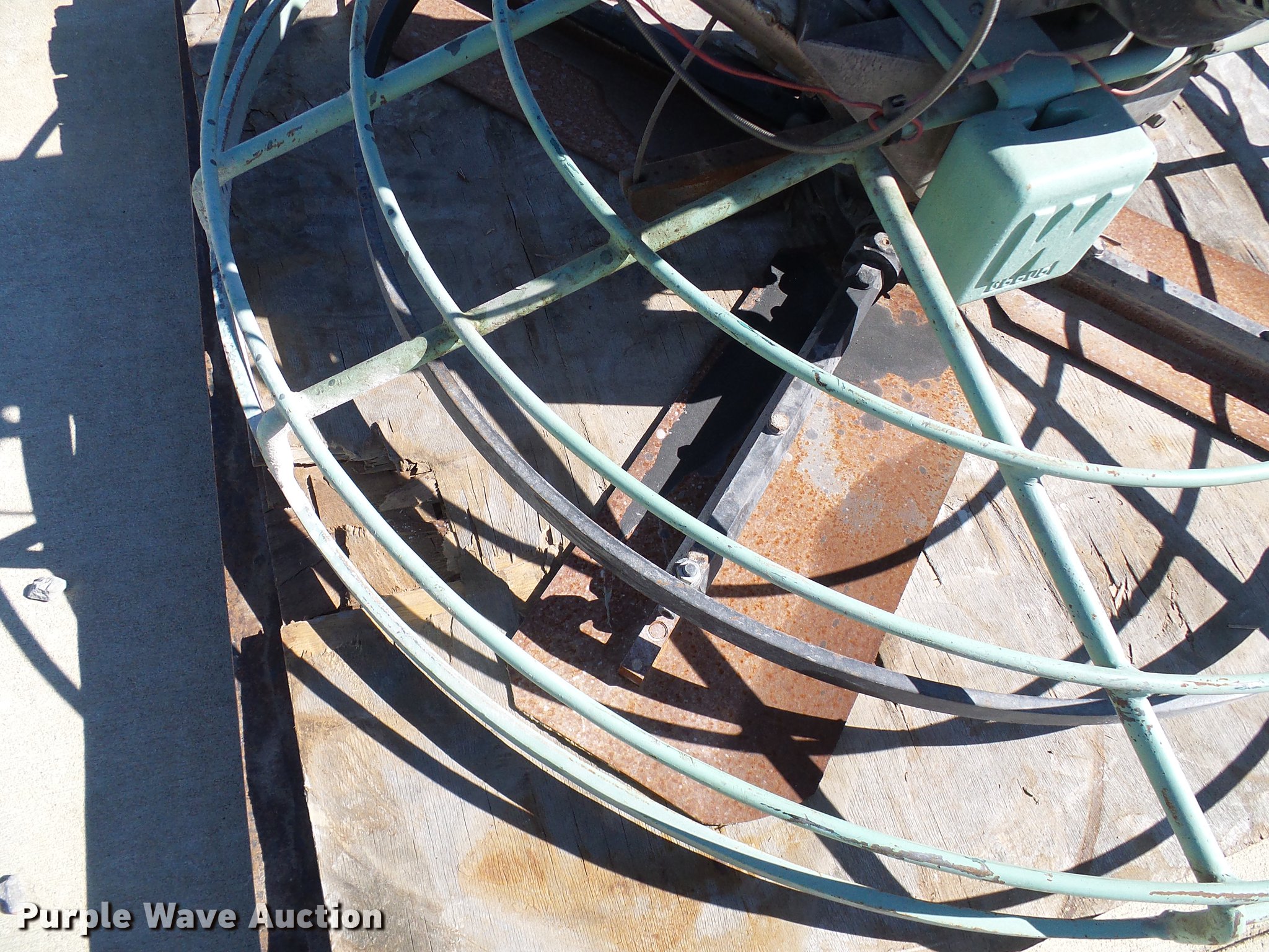 Multi Quip power trowel in Columbia, MO | Item DE5300 sold | Purple Wave