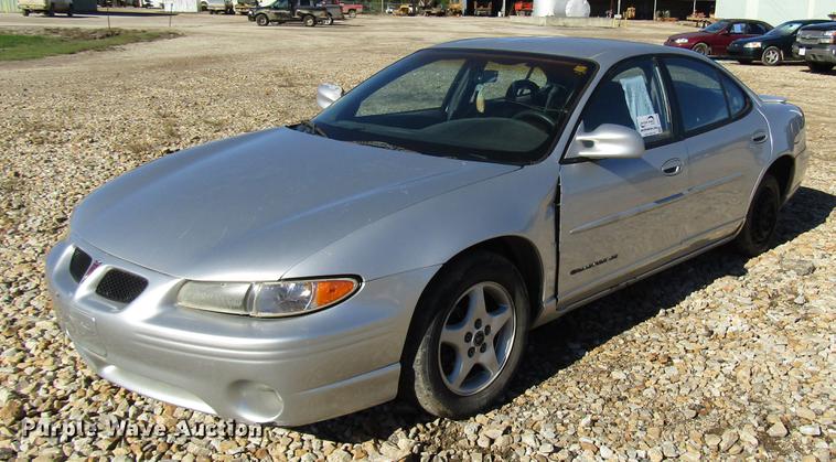 2001 Pontiac Grand Prix in Eureka, KS | Item DD3716 sold | Purple Wave