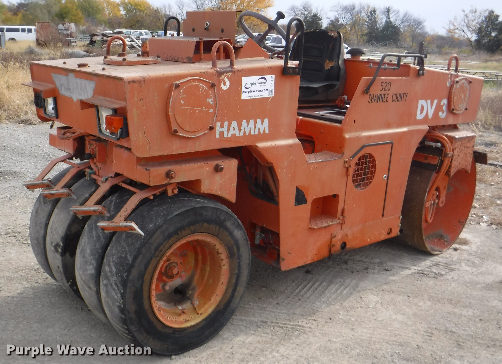 Hamm DV3K combination roller in Topeka, KS | Item DF1562 sold | Purple Wave