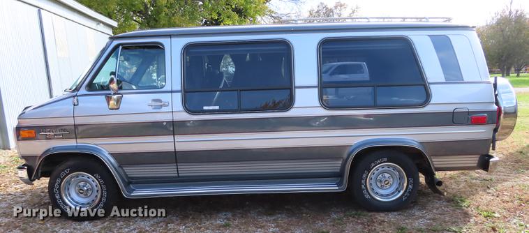 1989 Chevrolet Sport Van G20 van in Chanute, KS | Item DN9196 sold ...