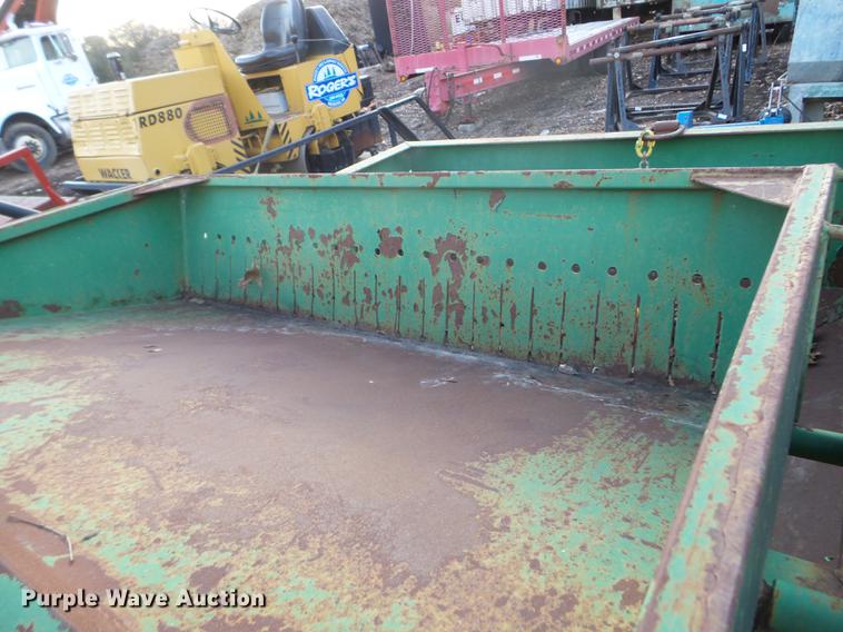 Screening hopper in Rochester, MN | Item DX9678 sold | Purple Wave