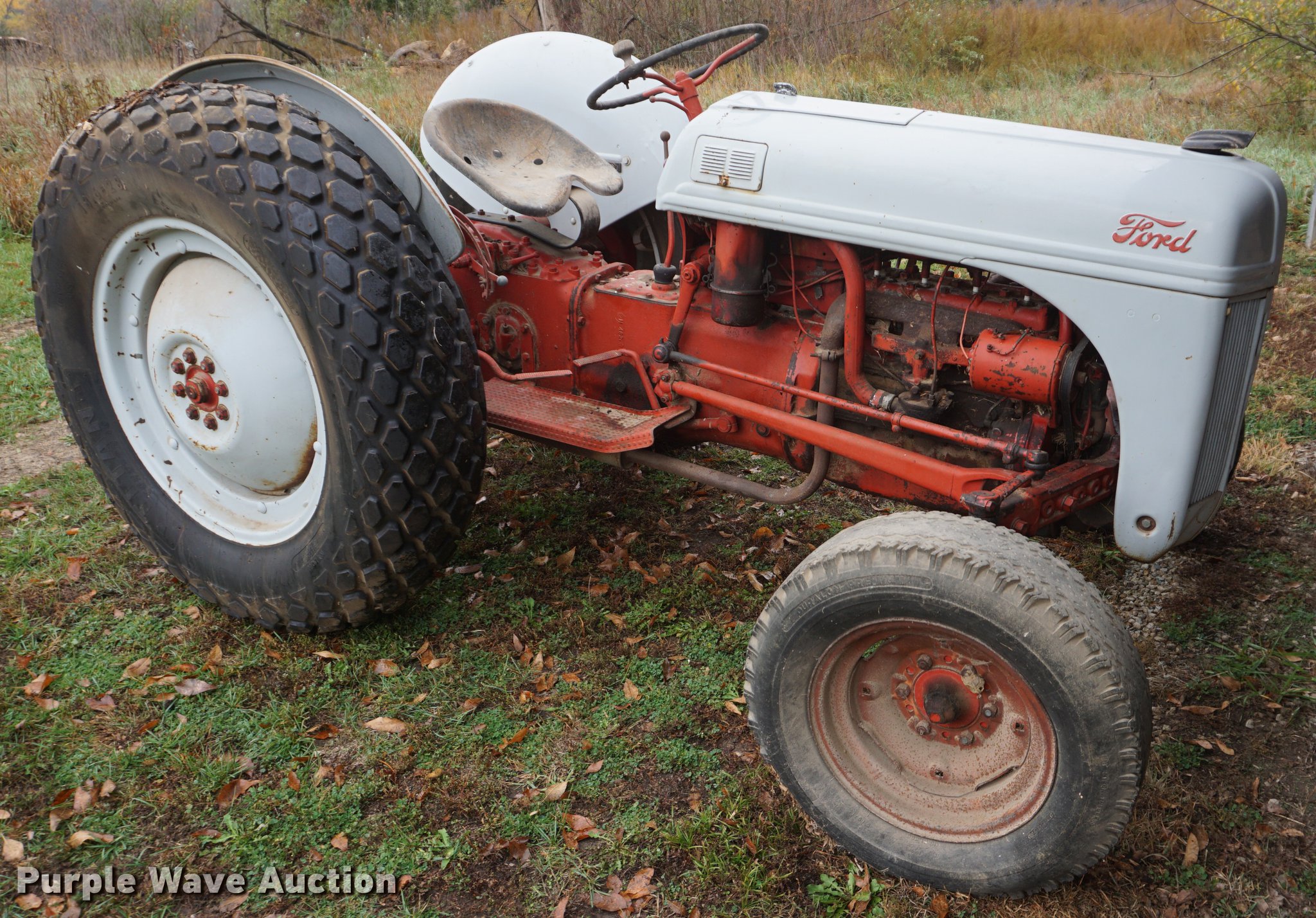 1949 Ford 8N tractor in Onaga, KS | Item DF1532 sold | Purple Wave