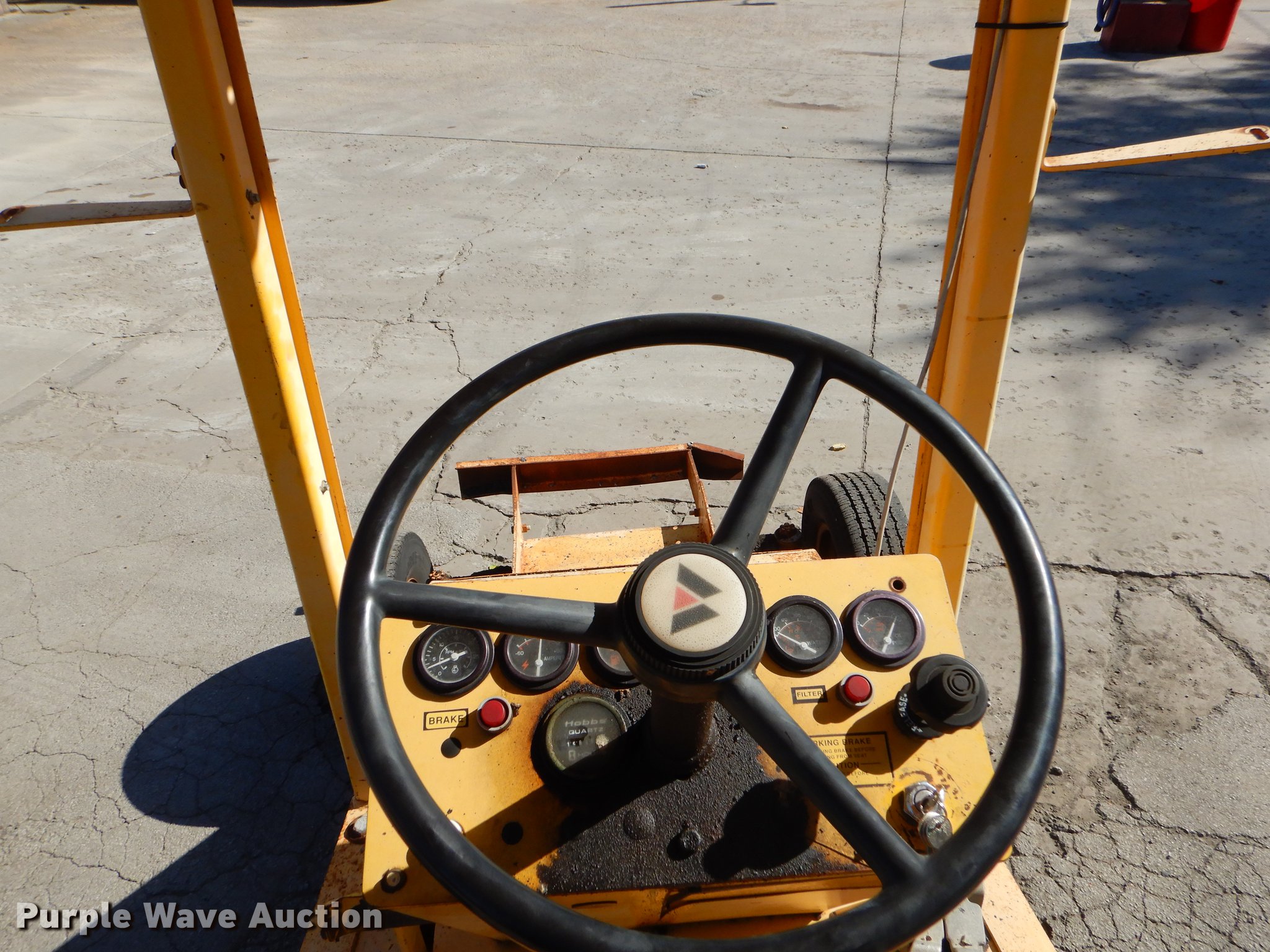 Waldon 250 sweeper in Collinsville, OK | Item EO9737 sold | Purple Wave