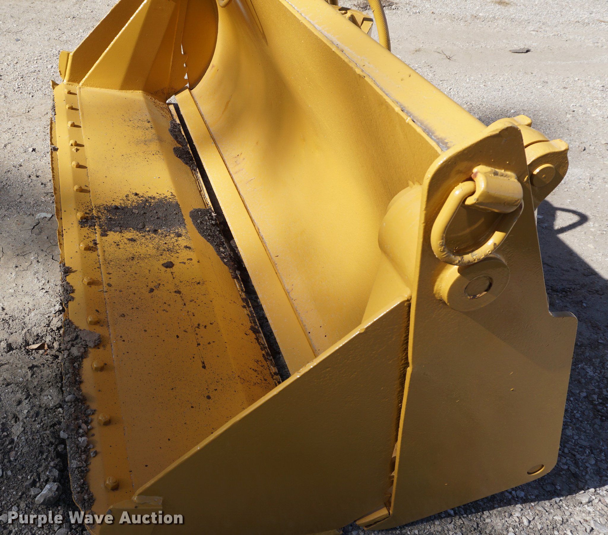 ACS four in one loader bucket in Kansas City, KS | Item EU9174 sold ...