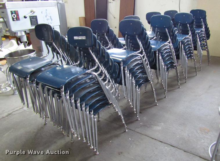 (80) student chairs in Salina, KS | Item FJ9537 sold | Purple Wave