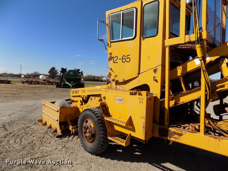 Athey 7-12 Force Feed loader in Plainville, KS | Item DY9155 sold ...