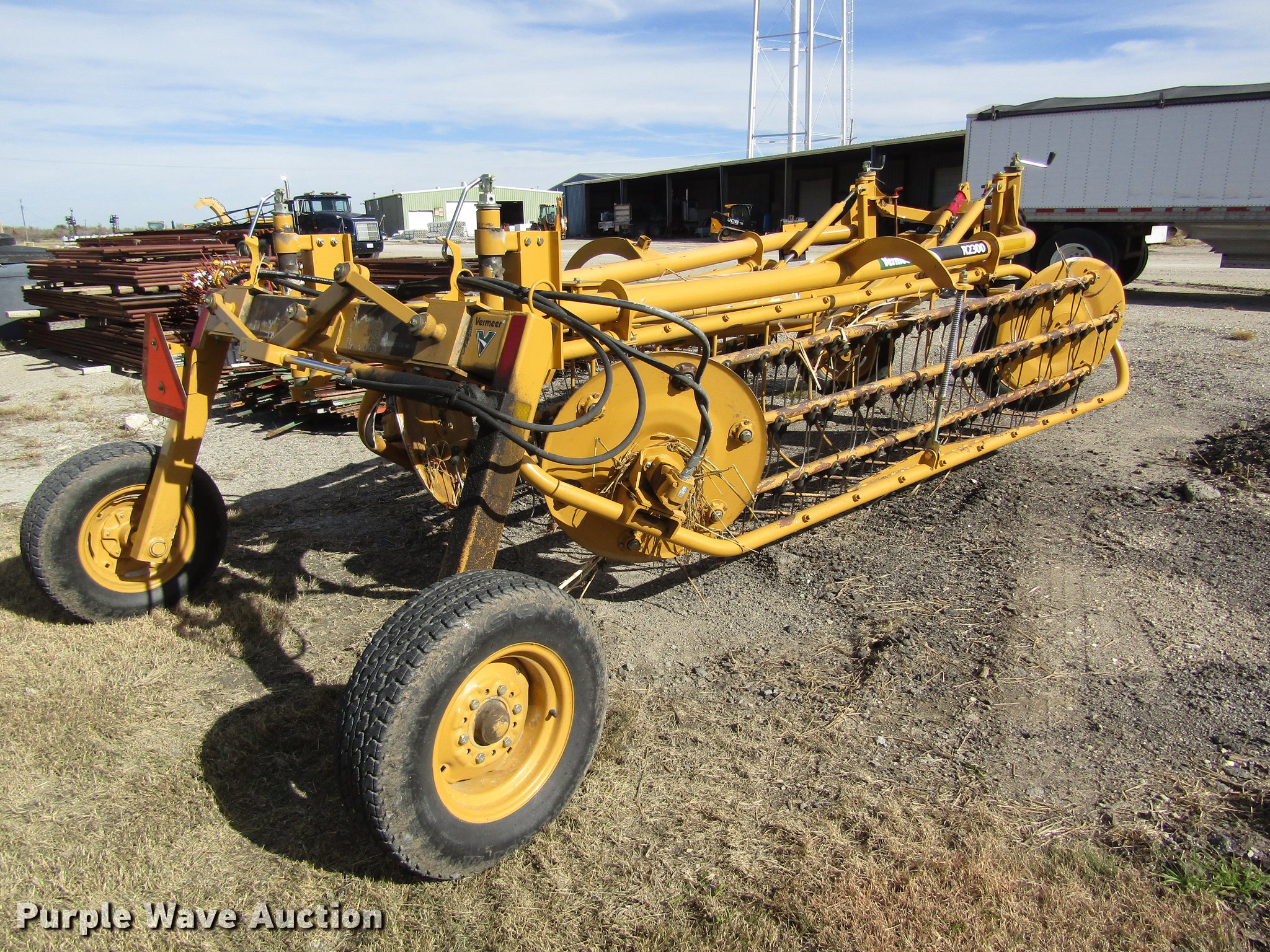 Vermeer R2300 hay rake in Plainville, KS | Item DB4769 sold | Purple Wave