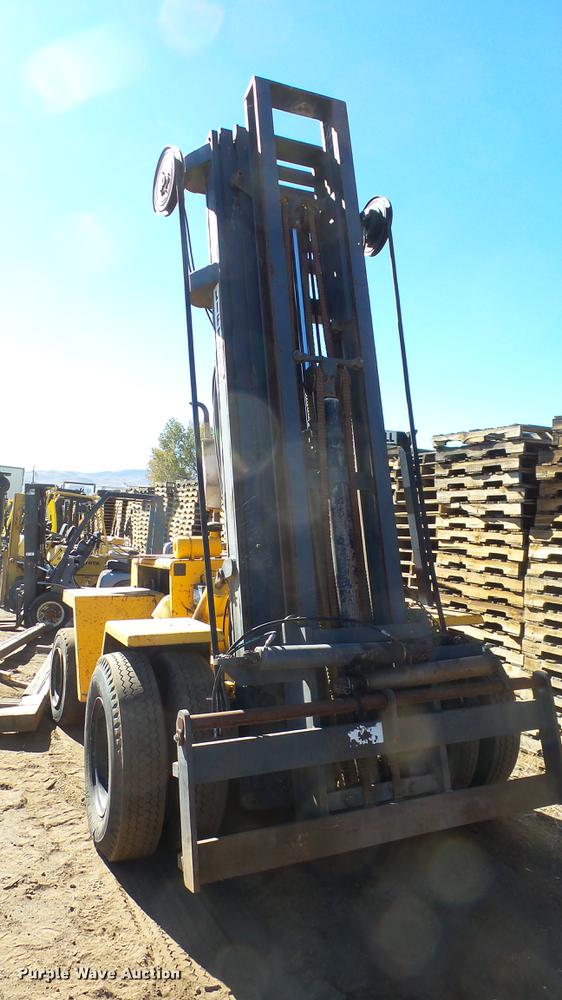 Lift All HTMS180 boat forklift in Reno, NV | Item FQ9375 sold | Purple Wave