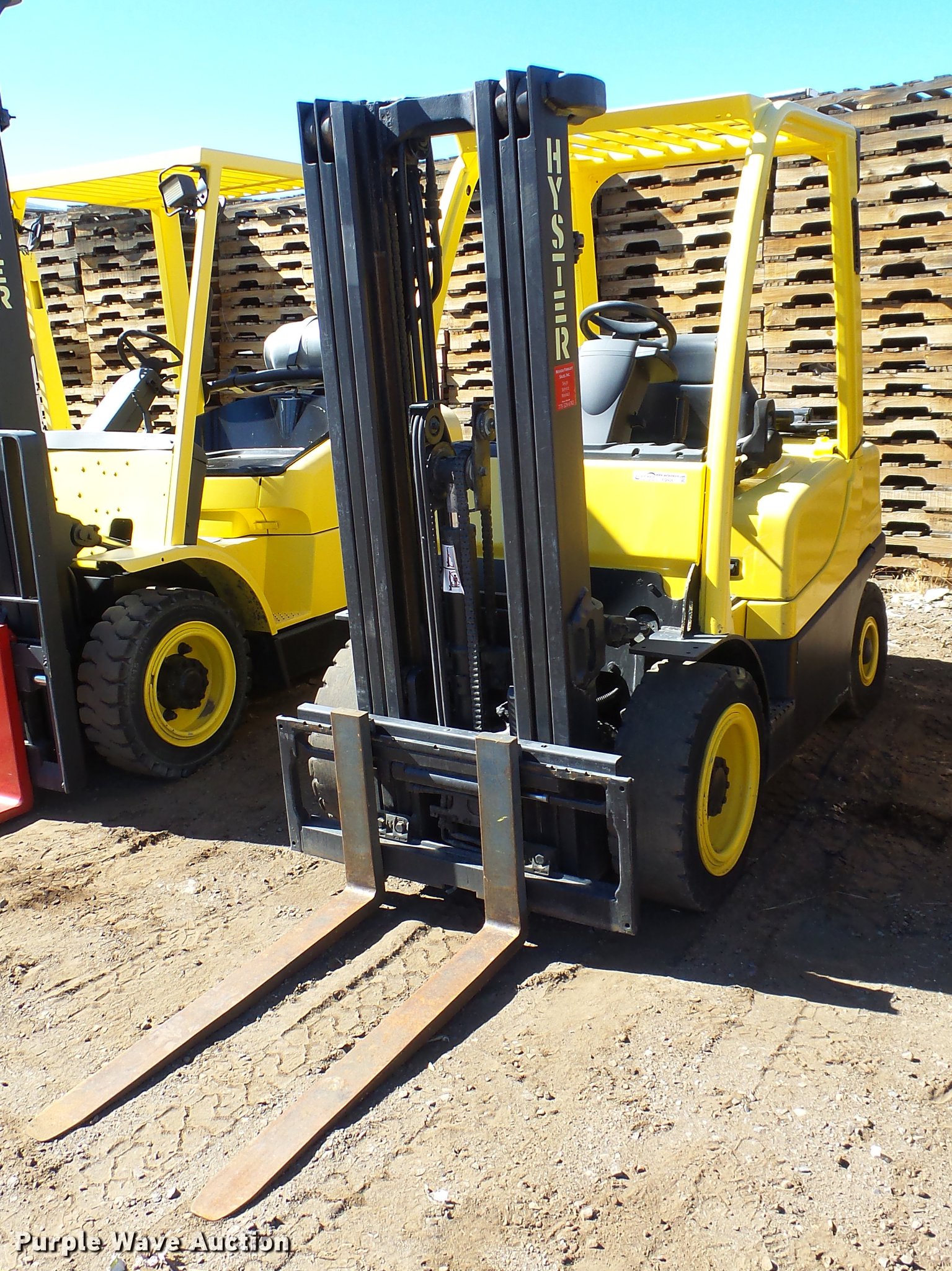 2007 Hyster H50FT forklift in Reno, NV | Item FQ9267 sold | Purple Wave