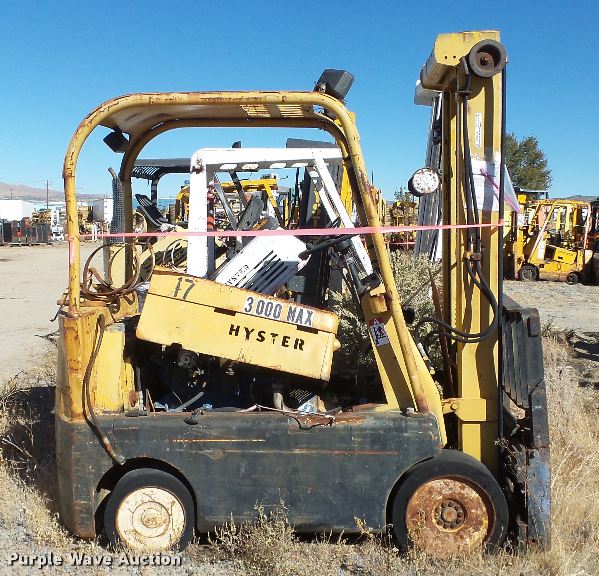 (4) Hyster salvage forklifts in Reno, NV | Item FS9768 for sale ...