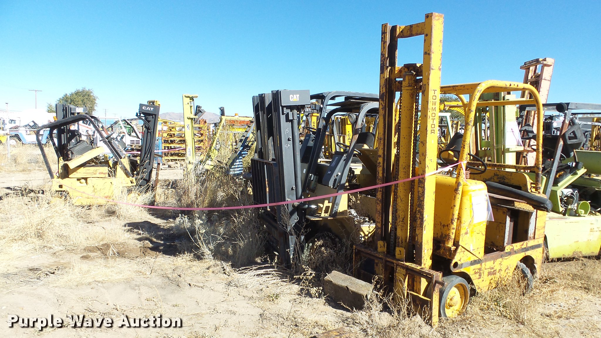 (8) salvage forklifts in Reno, NV | Item FS9775 for sale | Purple Wave