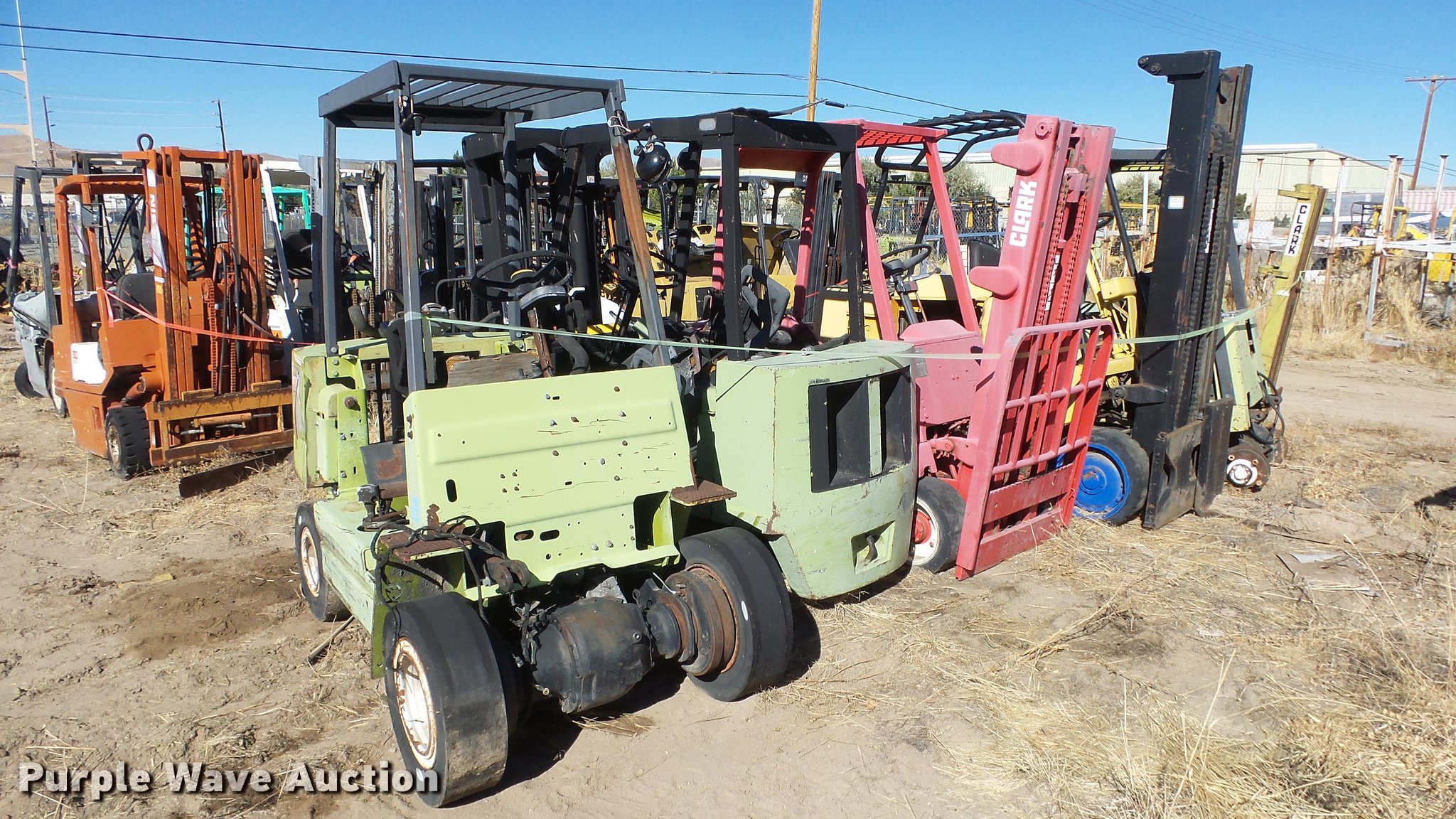 (6) Clark salvage forklifts in Reno, NV | Item FS9776 for sale | Purple ...