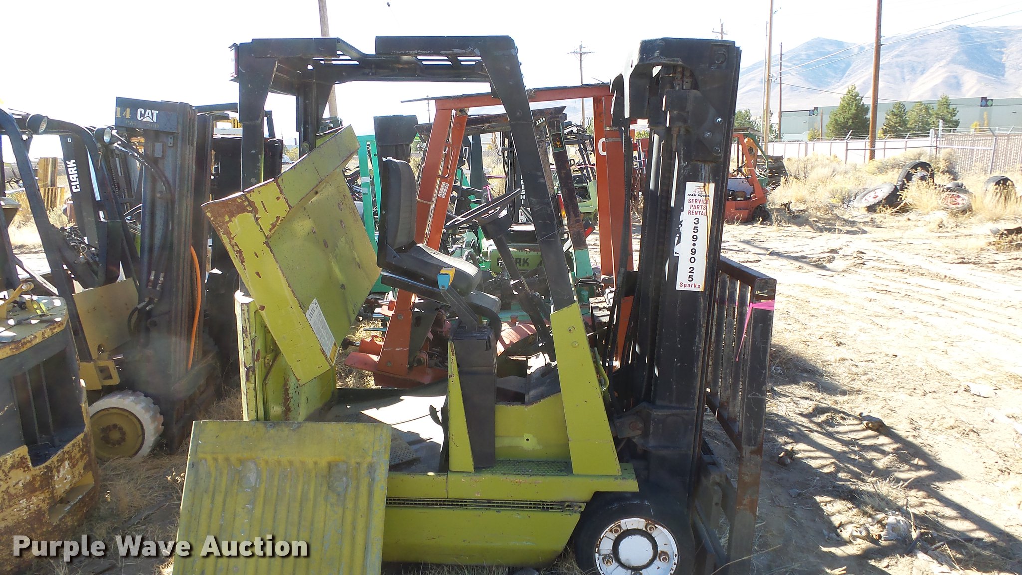 (6) salvage forklifts in Reno, NV | Item FS9778 for sale | Purple Wave