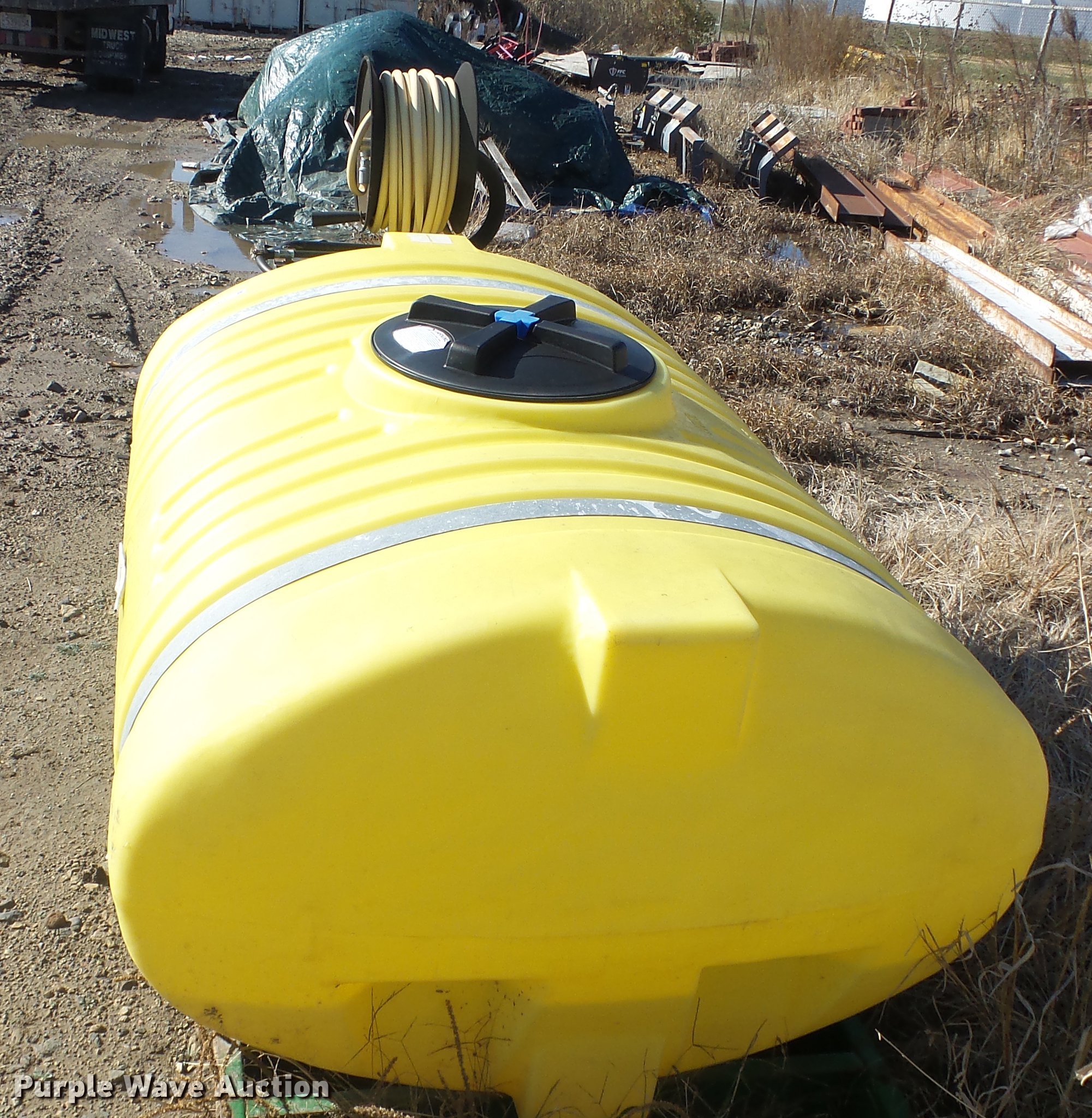 Schaben spray tank in Wichita, KS | Item AM9011 sold | Purple Wave