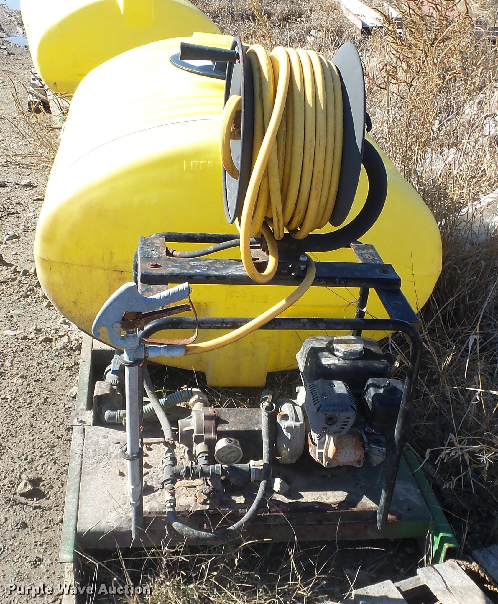 Schaben spray tank in Wichita, KS | Item AM9012 sold | Purple Wave