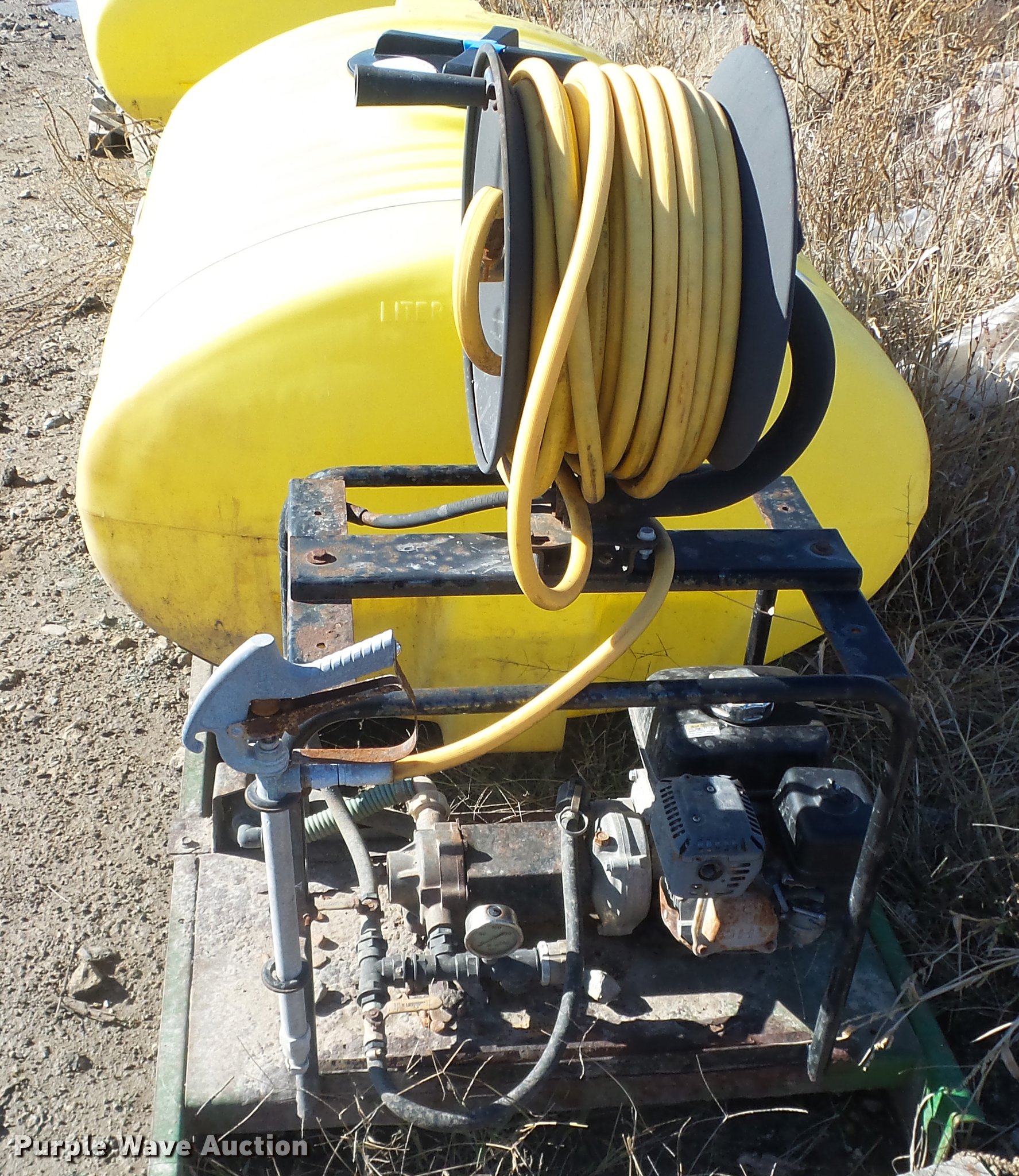 Schaben spray tank in Wichita, KS | Item AM9012 sold | Purple Wave