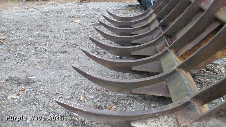 Pemberton JD755IVLR root rake in Fenton, MO | Item DE4941 sold | Purple ...
