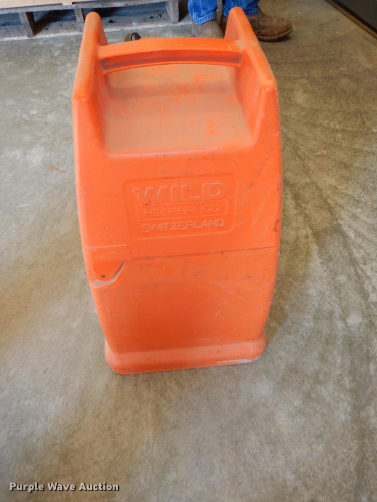 Wild Heerbrugg T1 theodolite in Lawrence, KS | Item DI9267 sold ...