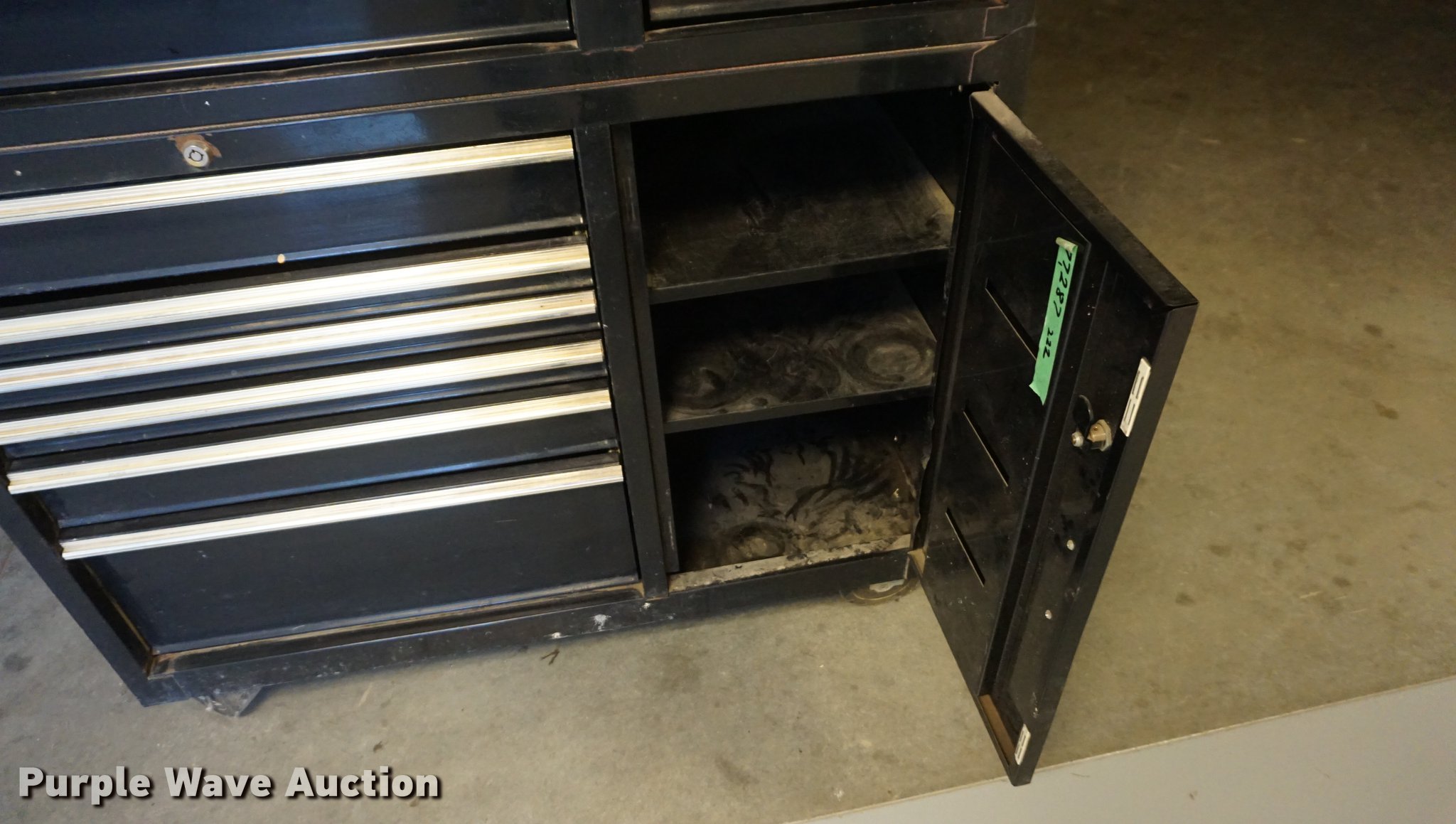 Smitty Built toolbox in Lawrence, KS | Item DI9266 sold | Purple Wave