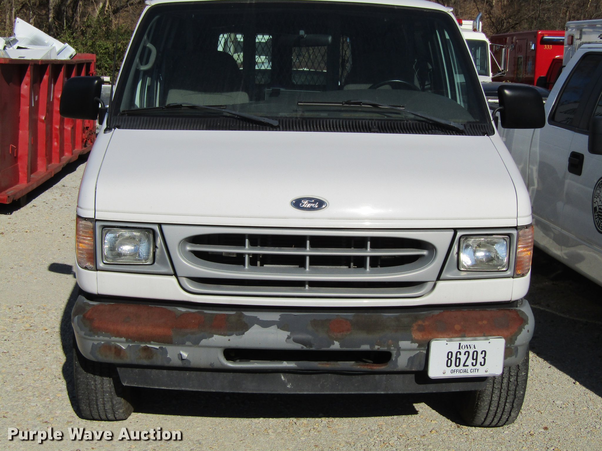 2002 Ford Econoline E250 van in Waterloo, IA | Item EU9529 sold ...