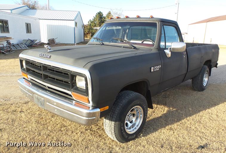 1989 Dodge Power Ram W150 pickup truck in Ulysses, KS | Item DF2853 ...