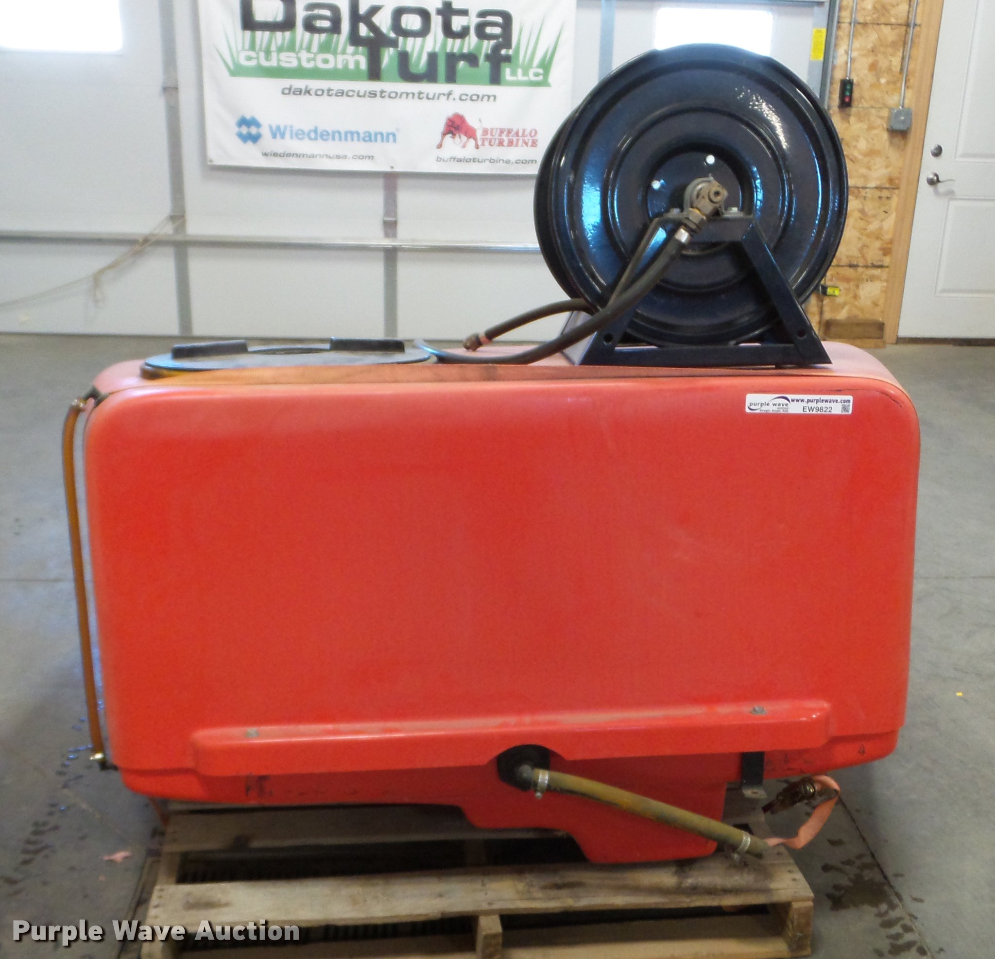 Spraytek VS300 sprayer in Harrisburg, SD | Item EW9822 for sale ...