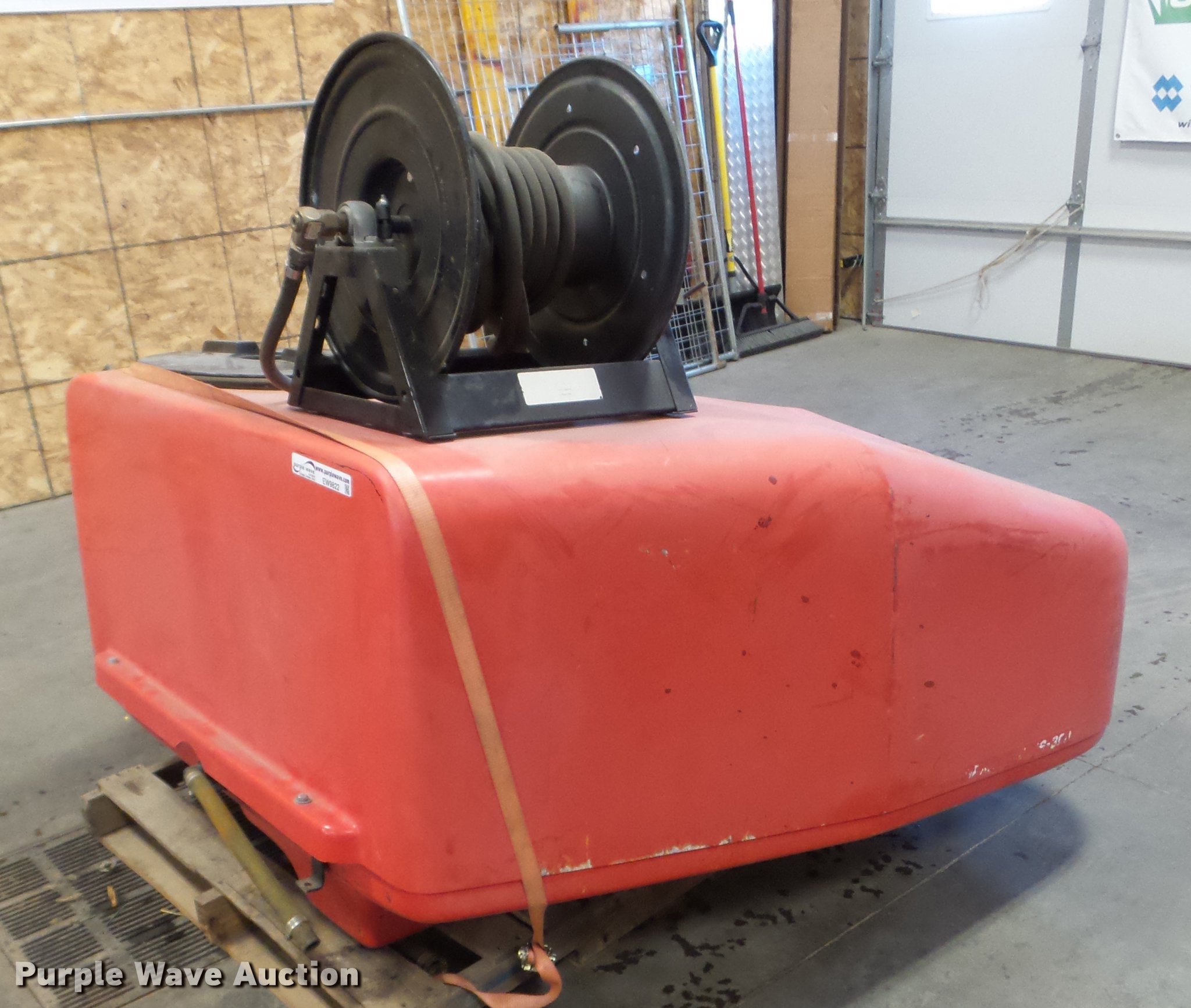 Spraytek VS300 sprayer in Harrisburg, SD | Item EW9822 for sale ...