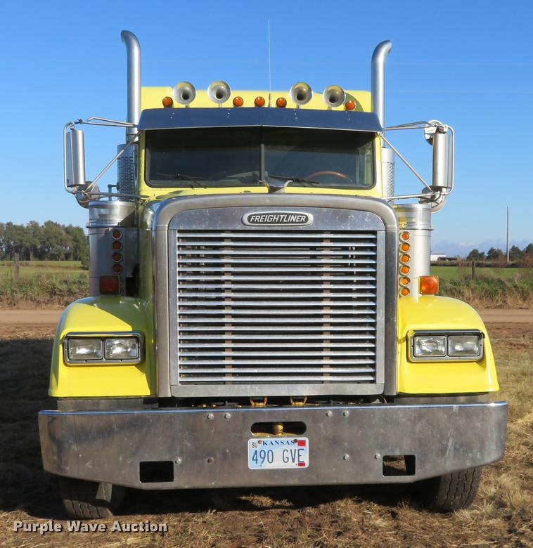 2001 Freightliner semi truck in Conway Springs, KS | Item BU9991 sold ...