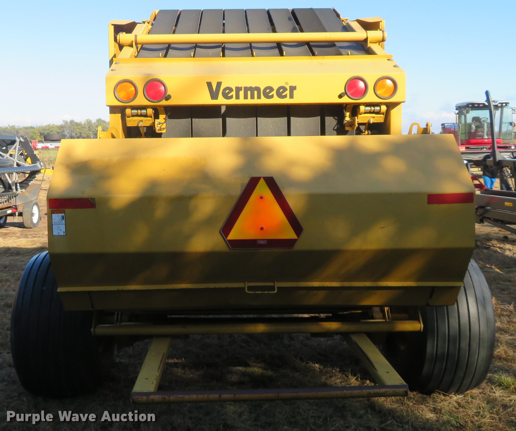 2006 Vermeer 605M round baler in Conway Springs, KS | Item BU9983 sold ...