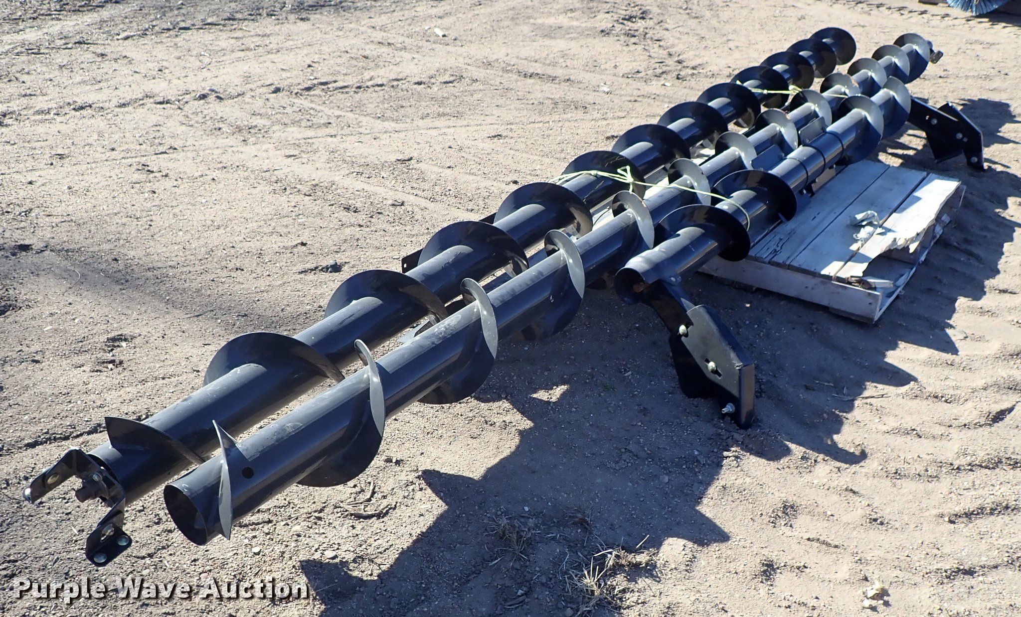 Auger assembly in Kinsley, KS | Item EM9416 sold | Purple Wave