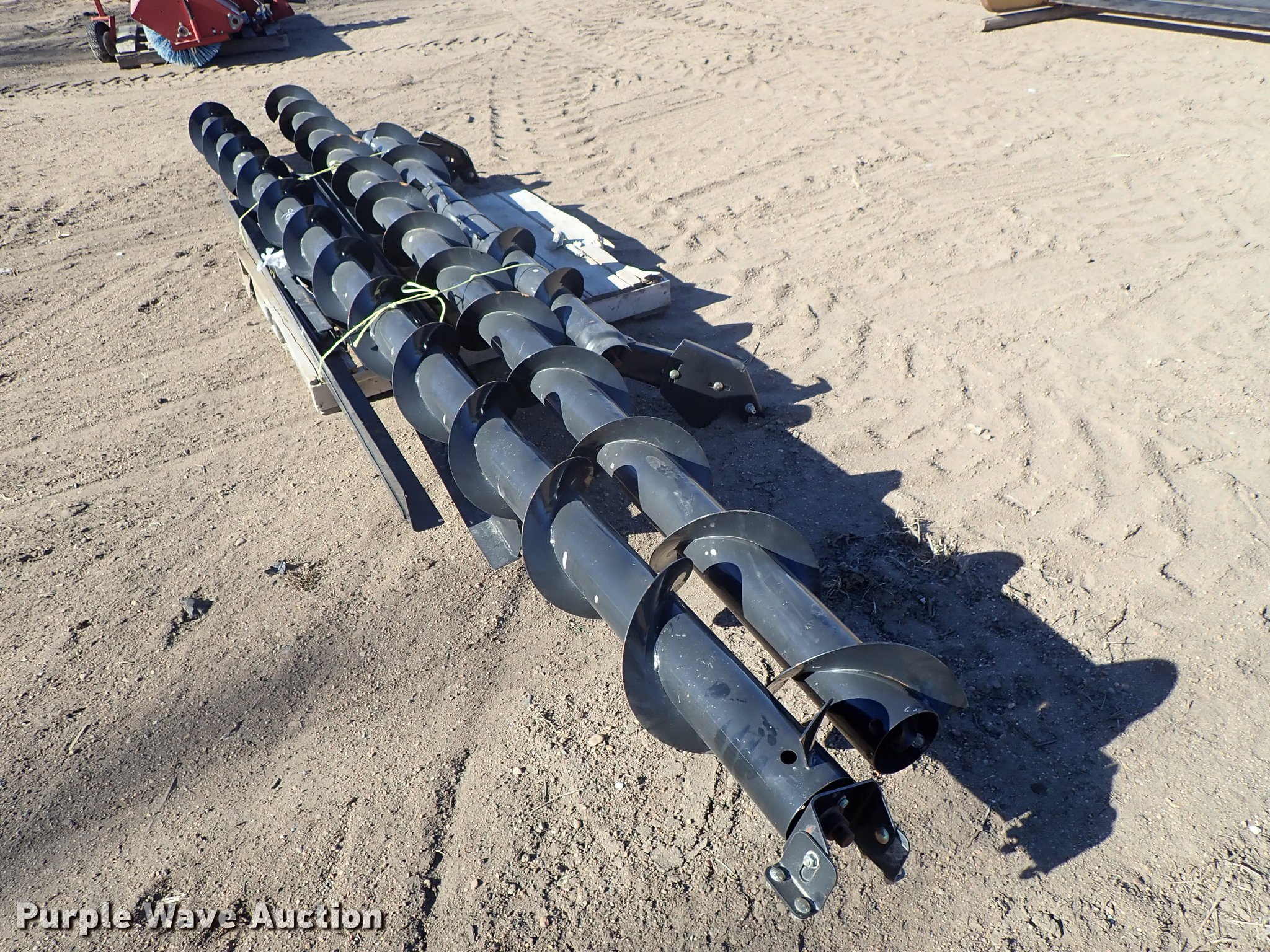 Auger assembly in Kinsley, KS | Item EM9416 sold | Purple Wave
