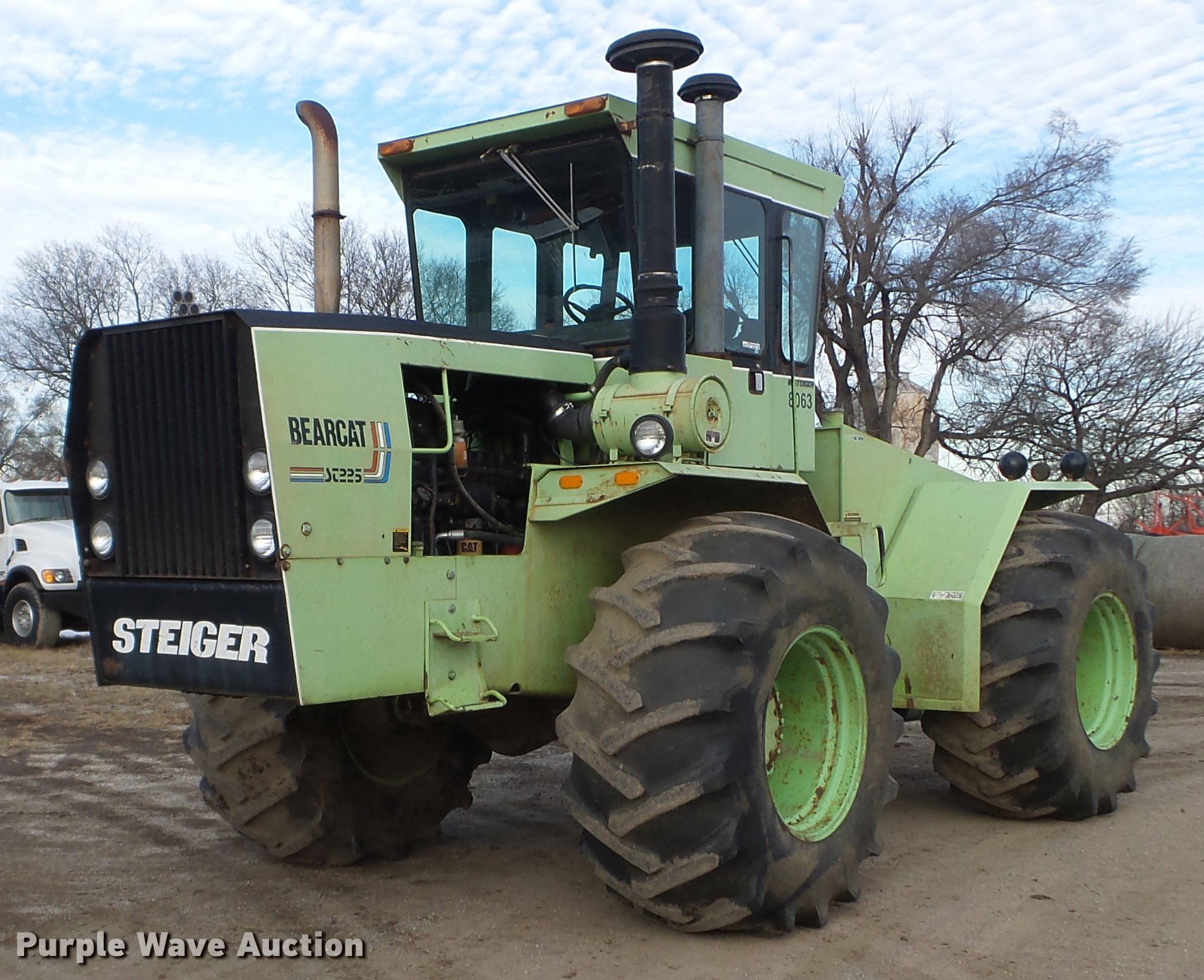 1983 Steiger Bearcat III ST225 4WD tractor in Raymore, MO | Item EW9801 ...