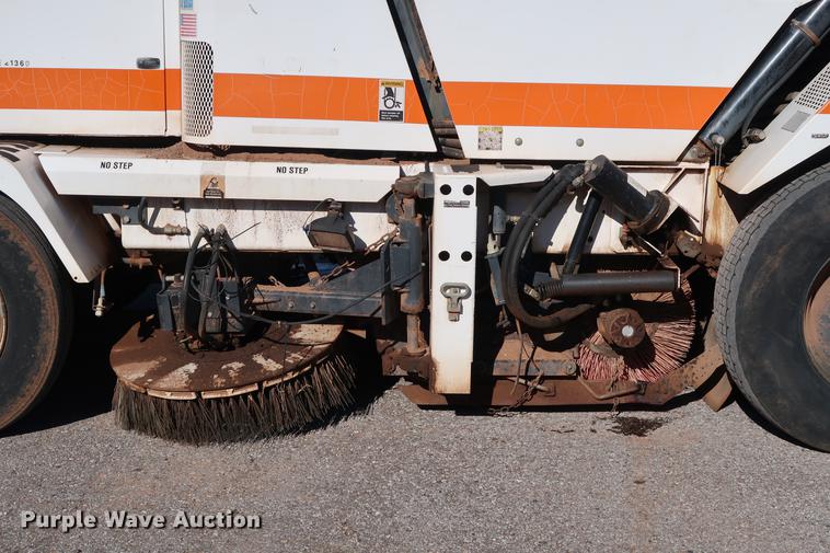 2004 Allianz Johnston 4000 street sweeper in Oklahoma City, OK | Item ...