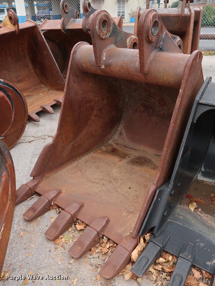 Entek 42"W excavator bucket in Oklahoma City, OK | Item FE9548 sold ...