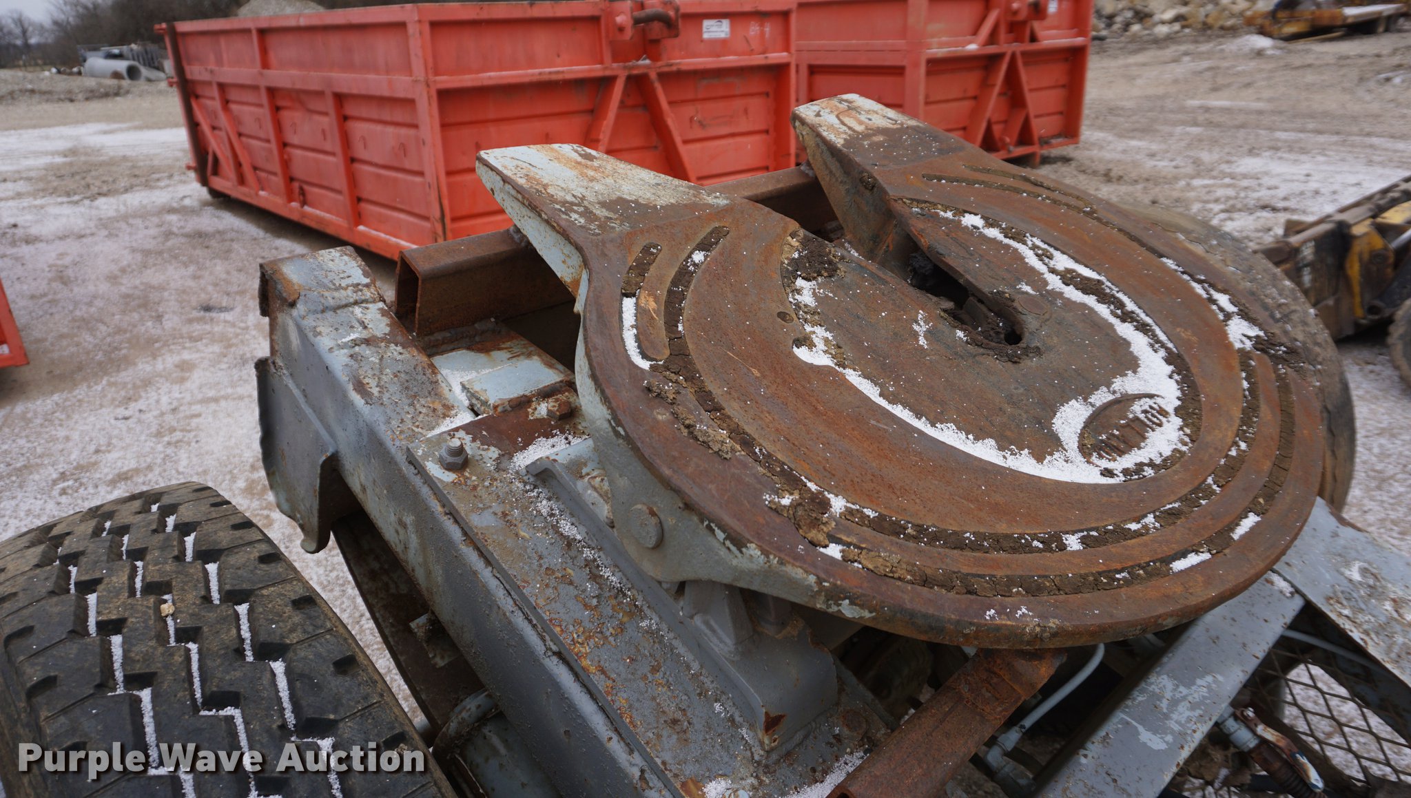 Fifth wheel dolly in Louisburg, KS | Item DF1679 sold | Purple Wave